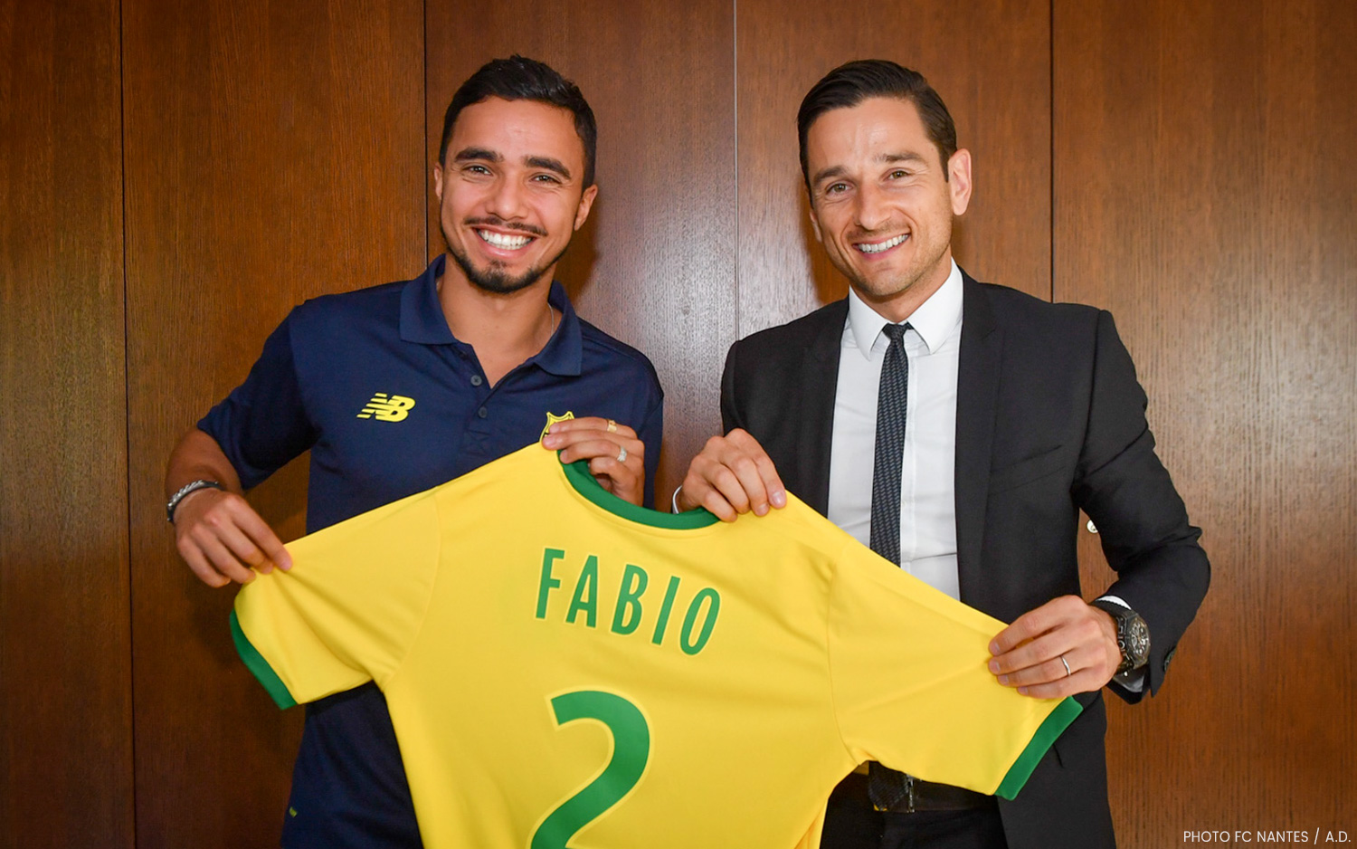 FC Nantes | Groupe pro - Fábio signe au FC Nantes