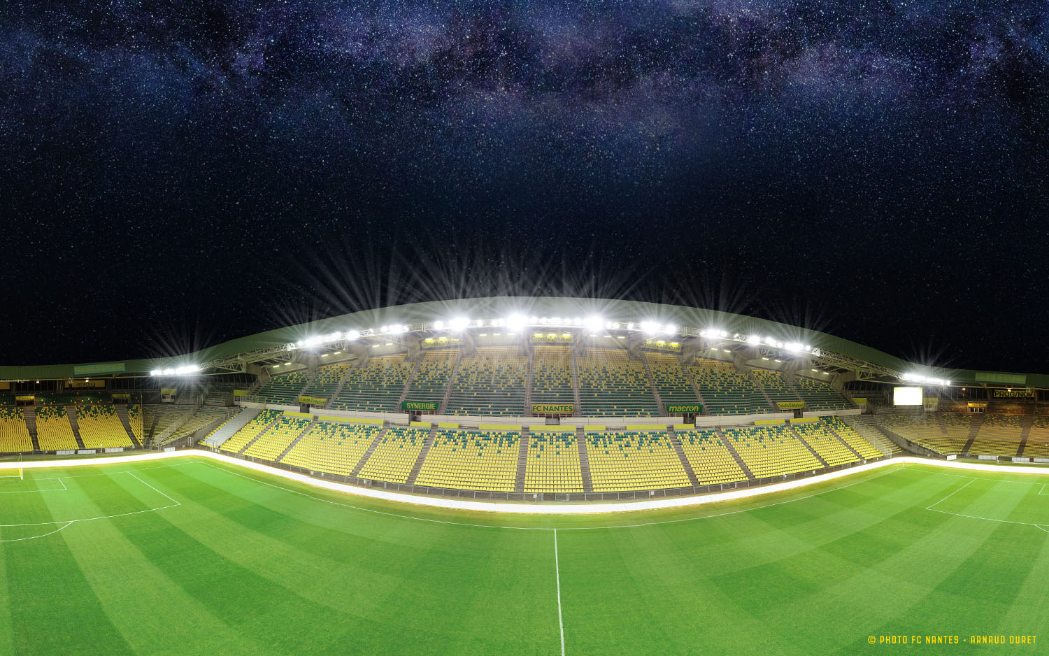 FC Nantes | FC Nantes VR - Au coeur de la Beaujoire de nuit
