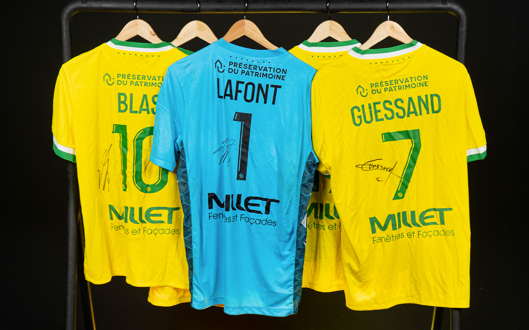 FC Nantes | Fondation - Match des Héros 2022 : une vente aux enchères ...