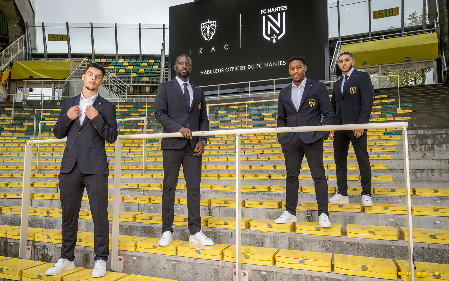 FC Nantes | Groupe pro - Izac, le Partenaire Elégance du FC Nantes