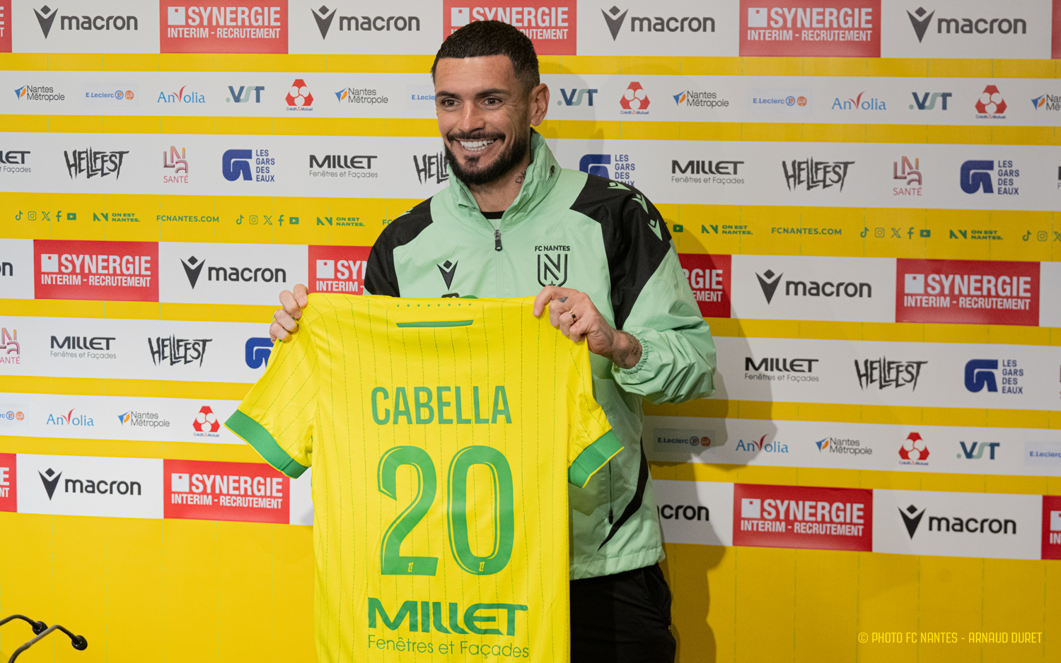 FC Nantes | Galerie photos - Rémy Cabella présenté aux médias